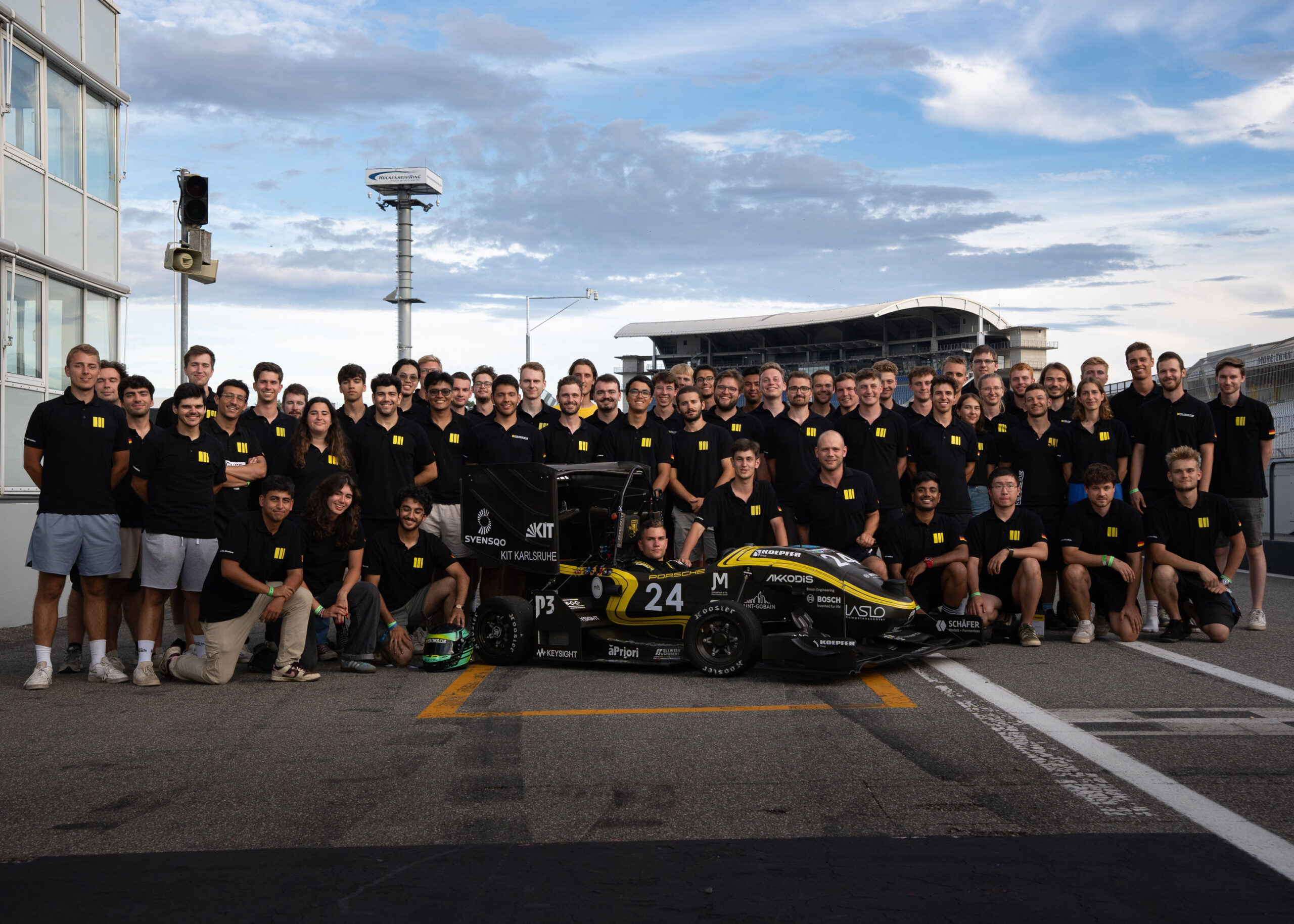 From the workshop to the race track - tmax continues to support KA ...